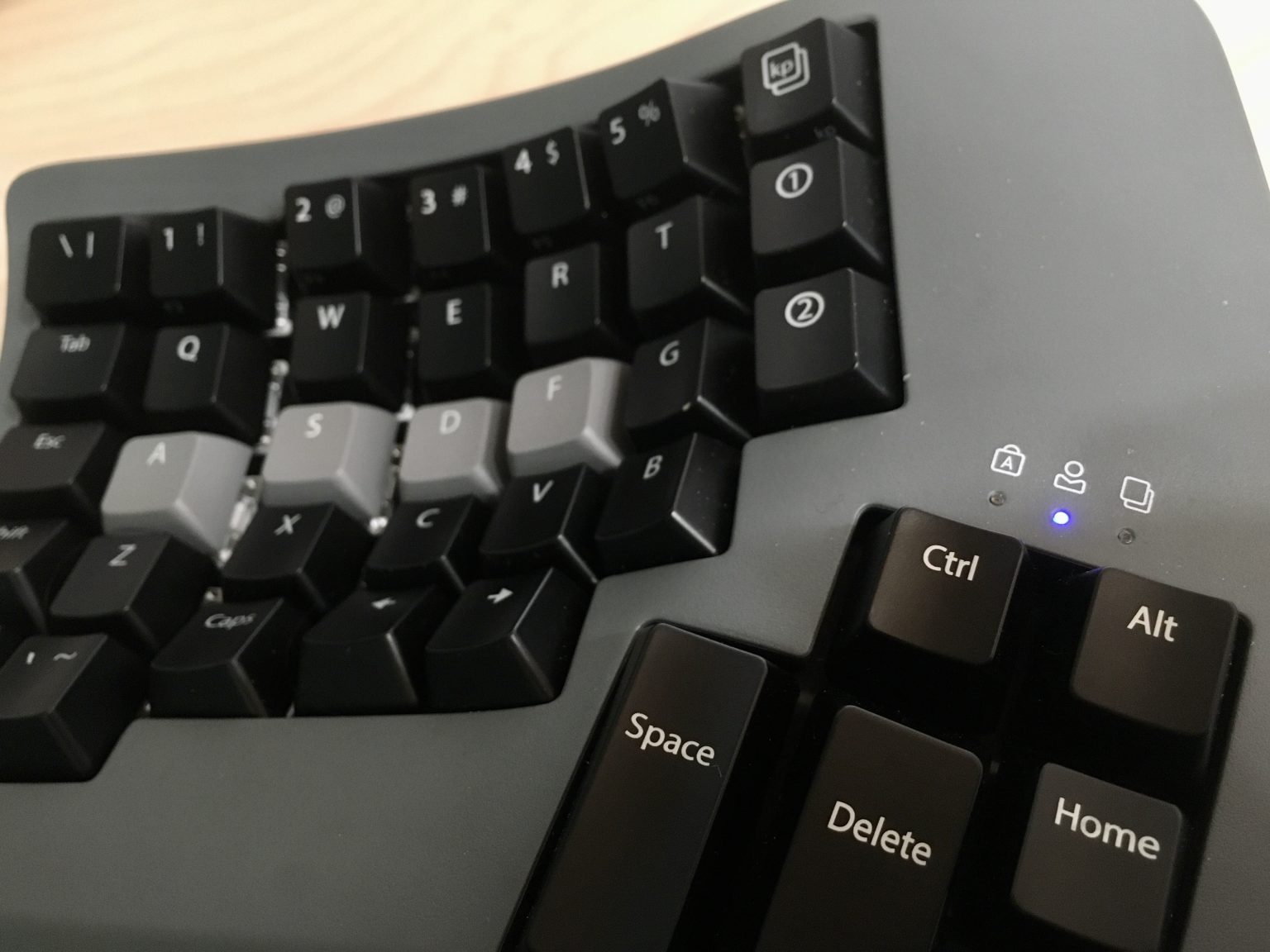 Kinesis Advantage360 Proは最強の左右分離型エルゴノミクスキーボードでした！ | dotmillis